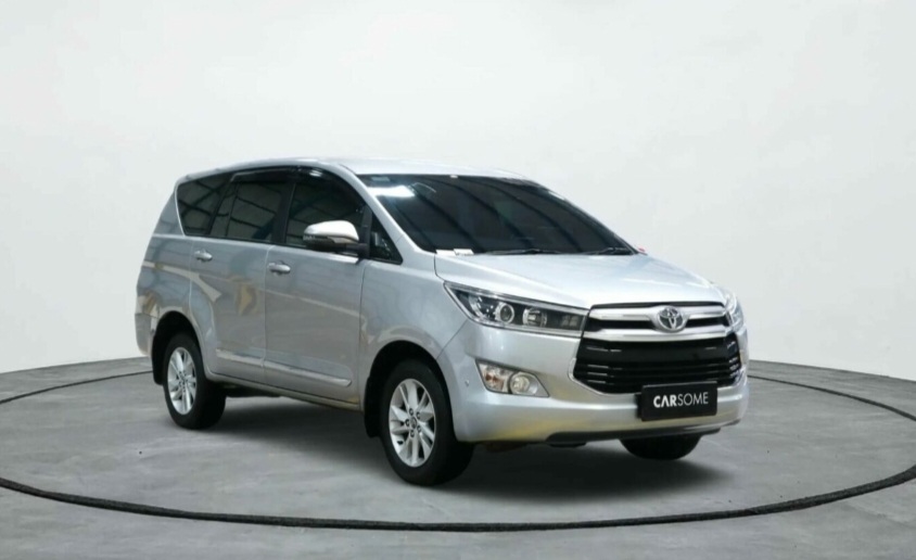 Toyota Kijang Innova Mobil Populer di Indonesia Desain Lebih Canggih ...